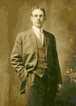 Local Titanic survivor to be remembered at ceremony