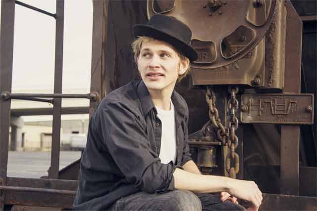 Shelton musician, now in Nashville, to perform show in Shelton around ...