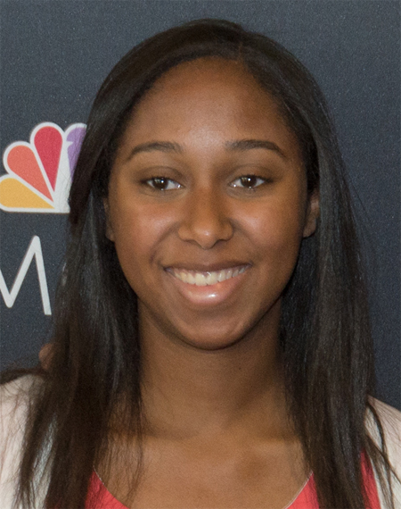 Alexandria Gumbs receives a scholarship