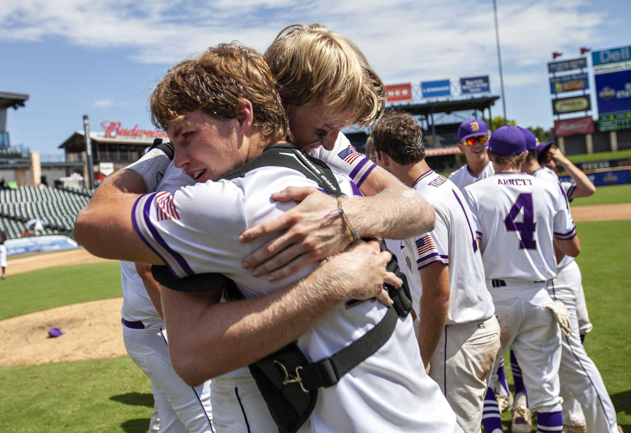 D’Hanis shuts out New Home to claim 1A state title