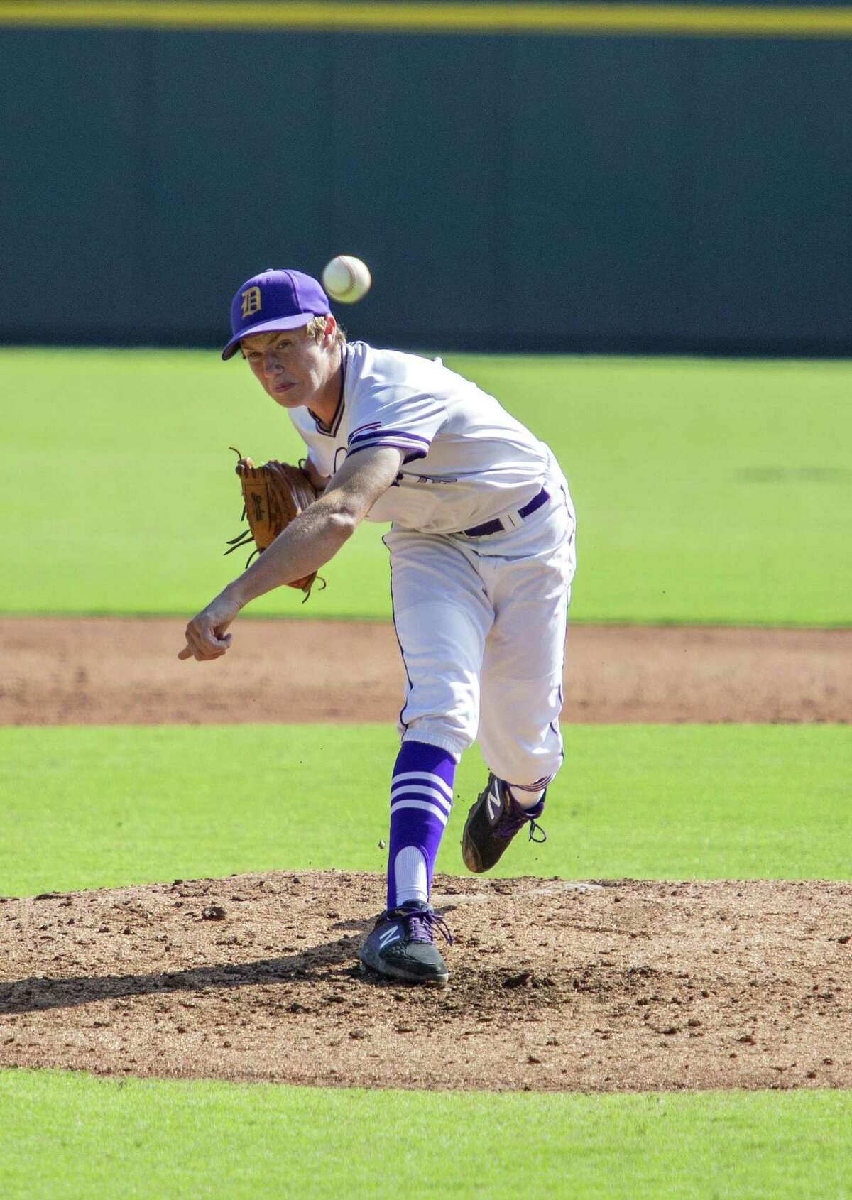 D'Hanis holds top spot in baseball preseason poll