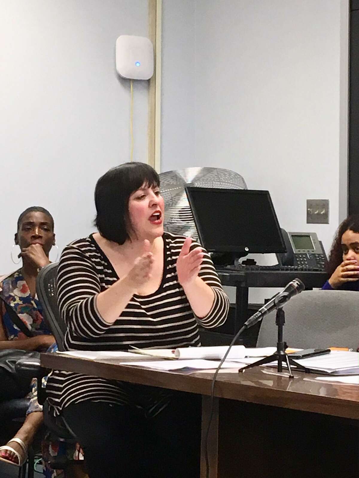 Acting Bridgeport school chief contract approved amid controversy