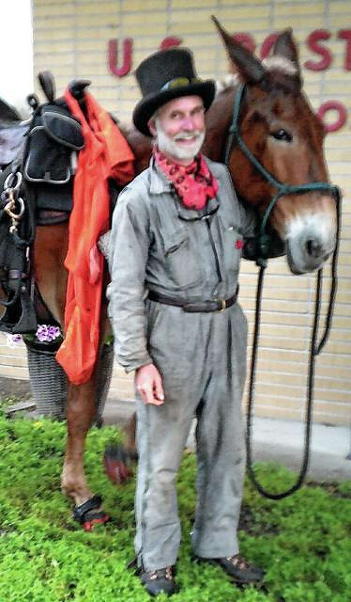 Taking the scenic route: Mule travels bring visitor through region