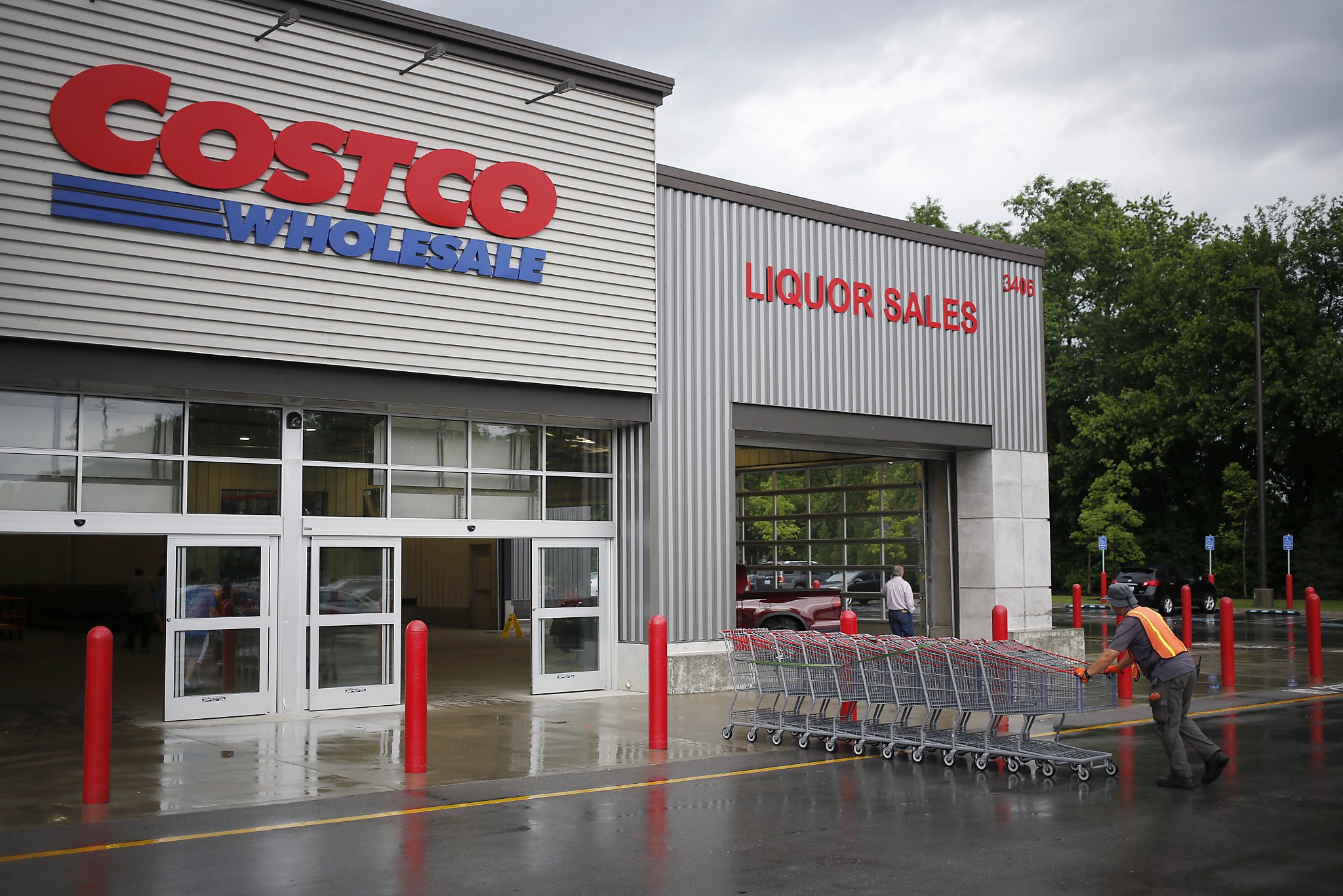 Costco Entrance Fence Line