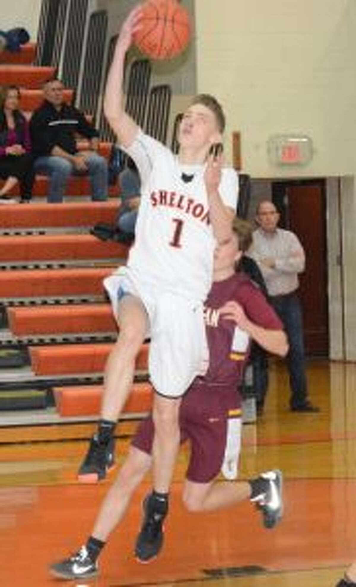 Boys basketball: Shelton avenges loss to Sheehan Titans