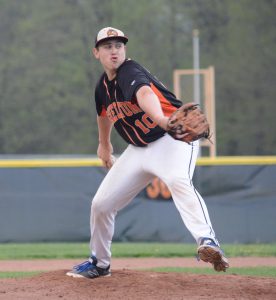 Baseball: Shelton wins pair, qualifies for states