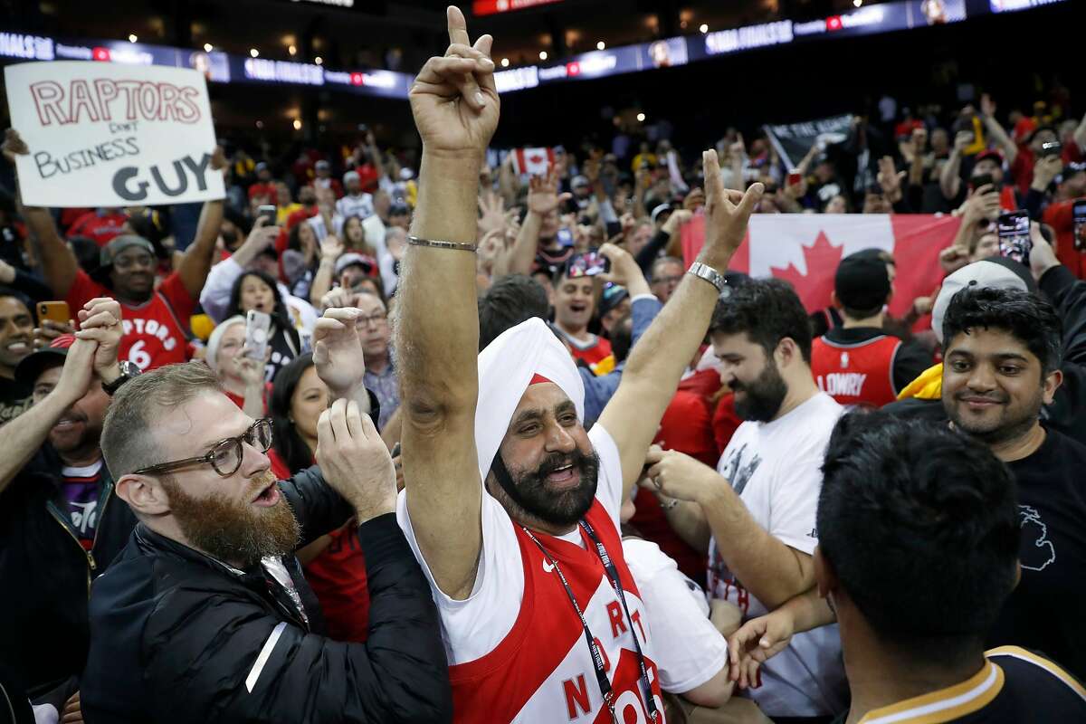 Raptors fans take over Oracle Arena after victory puts Warriors in 3-1 hole