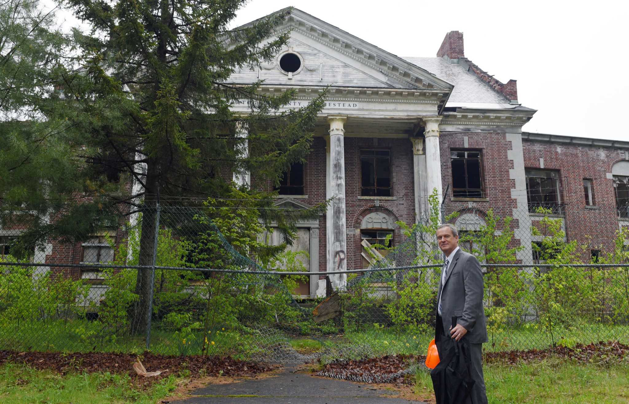 Famed 'haunted hospital' back on market
