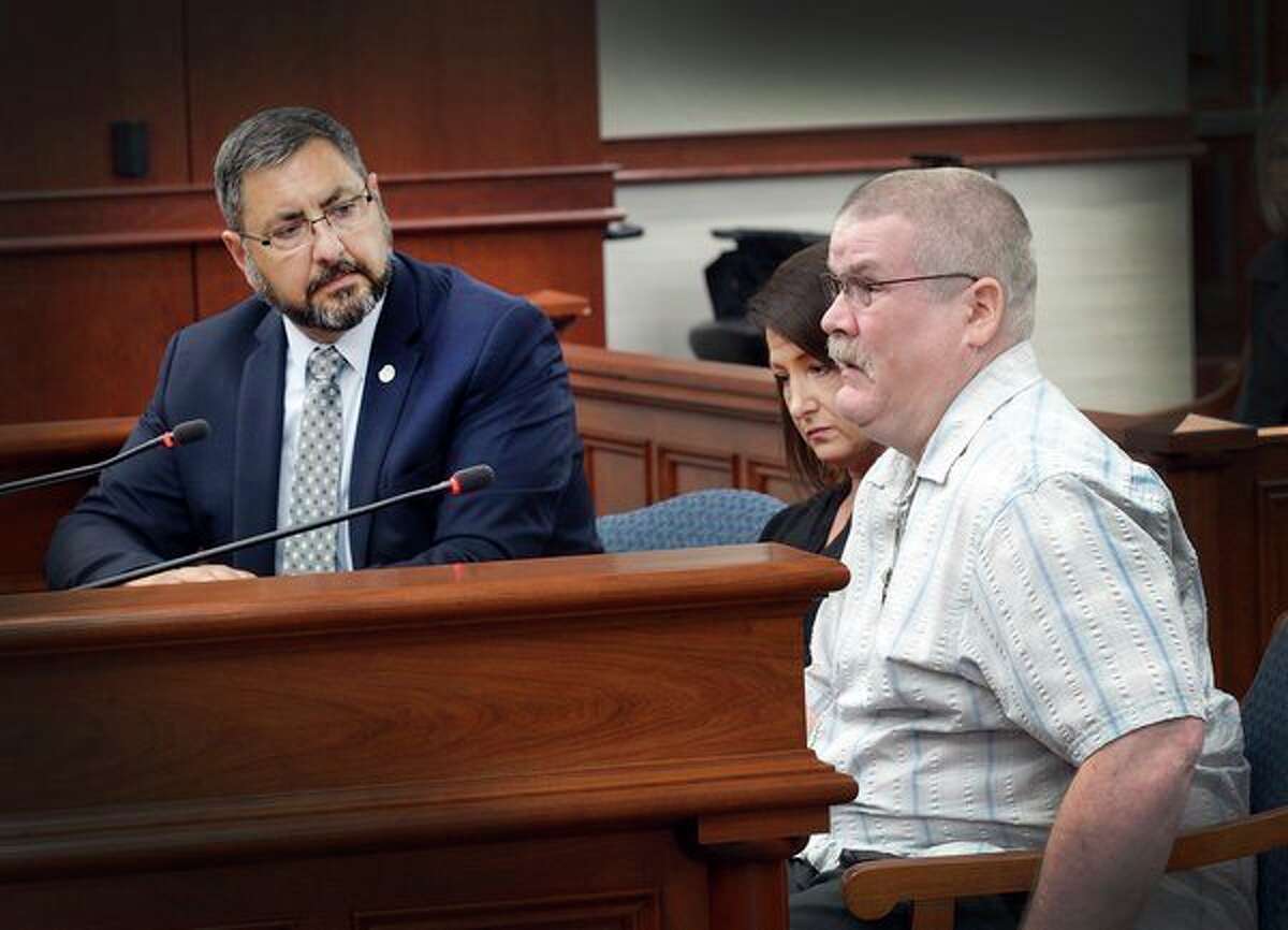 Szymanski parents support Stamas' memorial highway bill