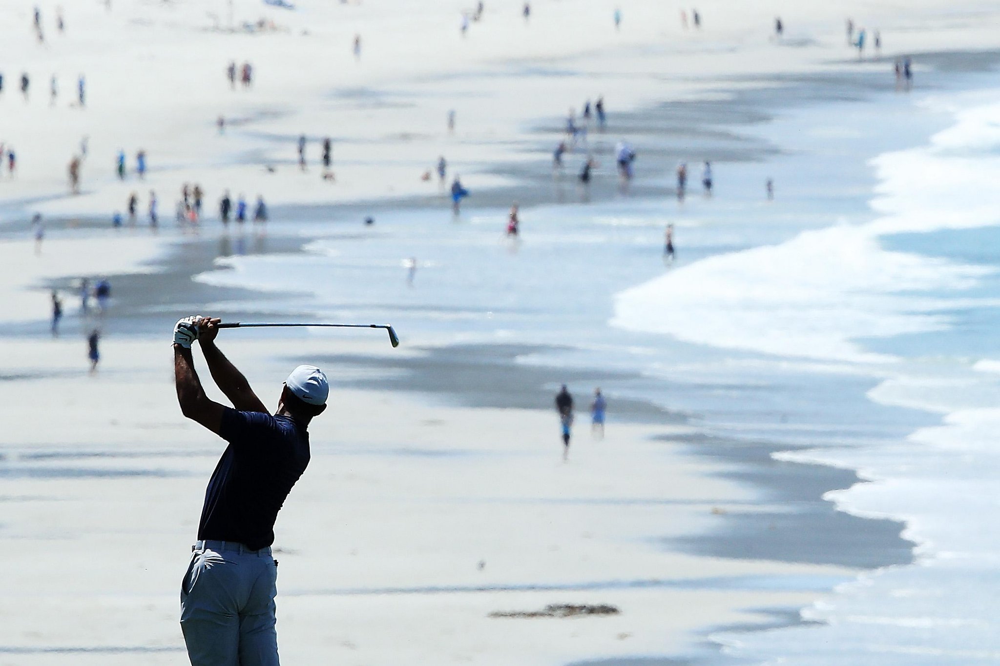 U.S. Open week kicks off with unusually warm weather at Pebble Beach