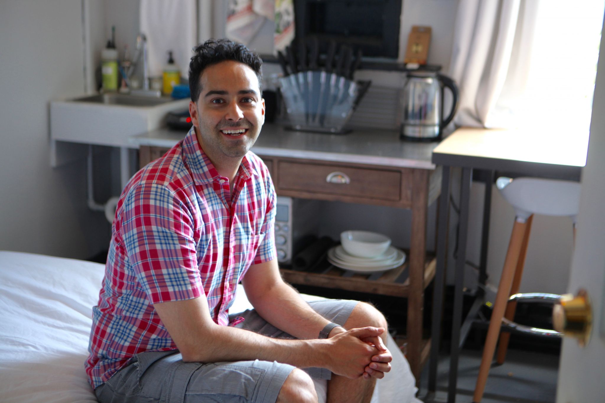 What it's like living and working in a tiny room above San Francisco's ...