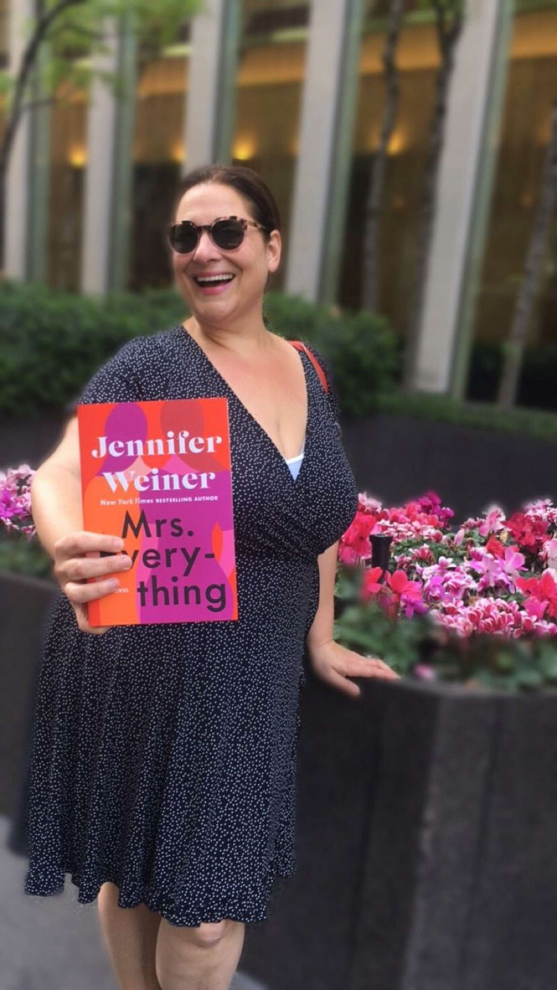 Author Jennifer Weiner promotes newest book at Fairfield Library