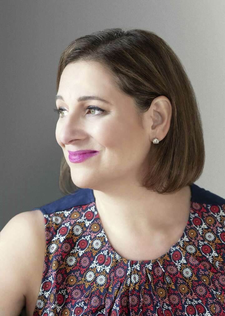 Author Jennifer Weiner promotes newest book at Fairfield Library