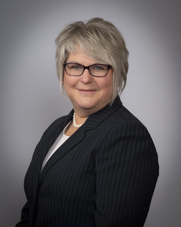 DCECU's Lisa Gray named MCUL’s Credit Union Professional of the Year