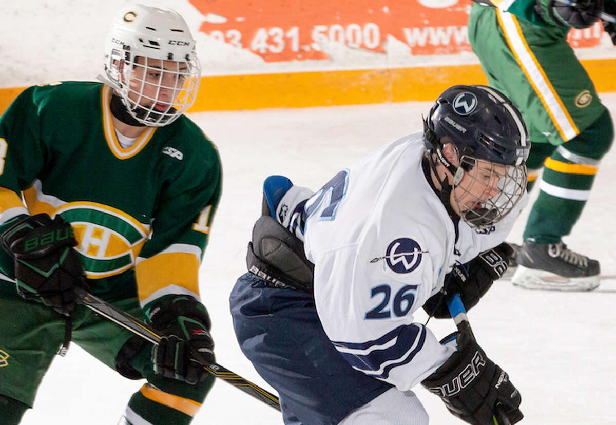 High-scoring Wilton boys hockey team off to 4-0 start