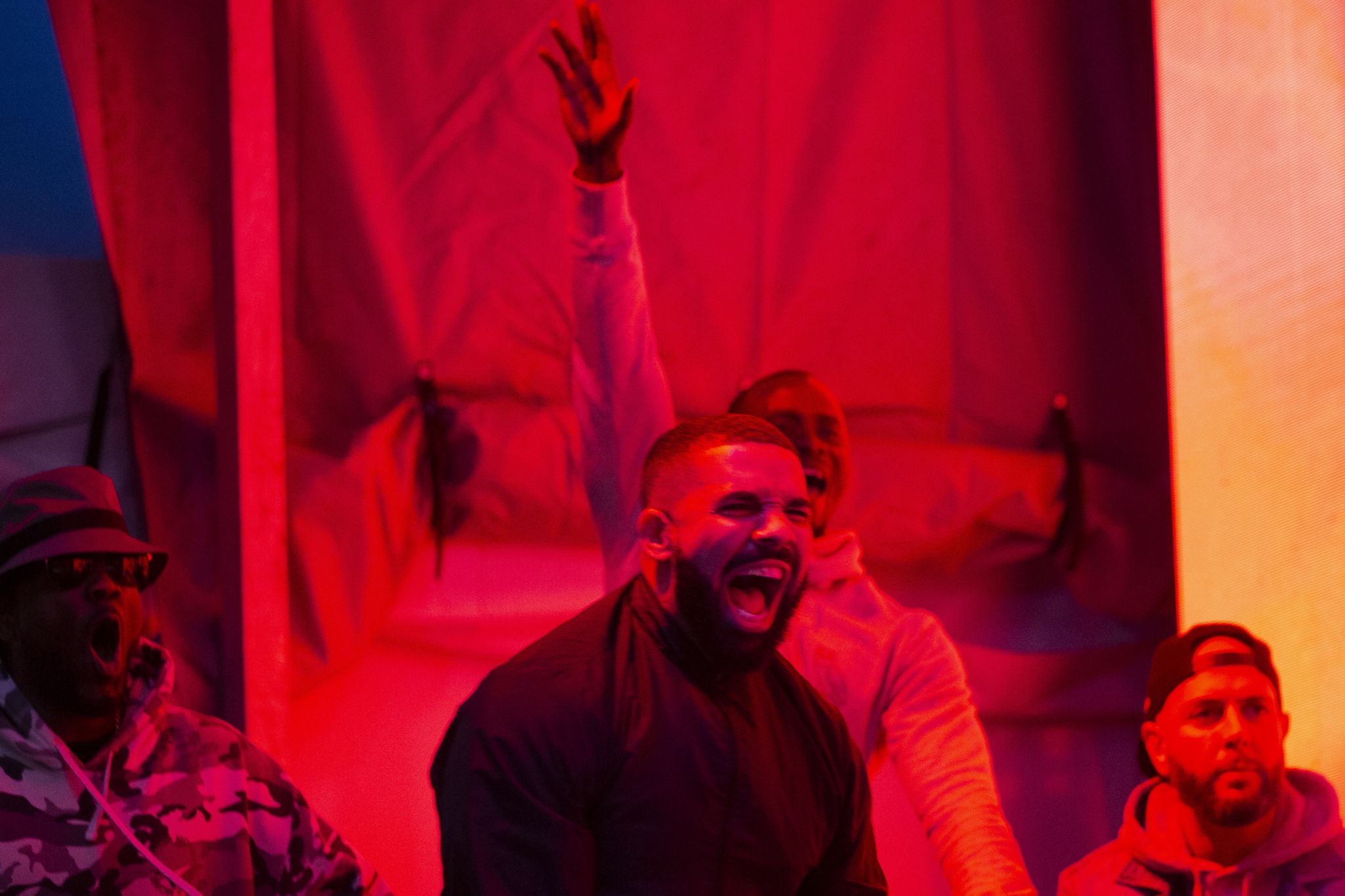 Watch Drake react to Klay Thompson tearing his left ACL