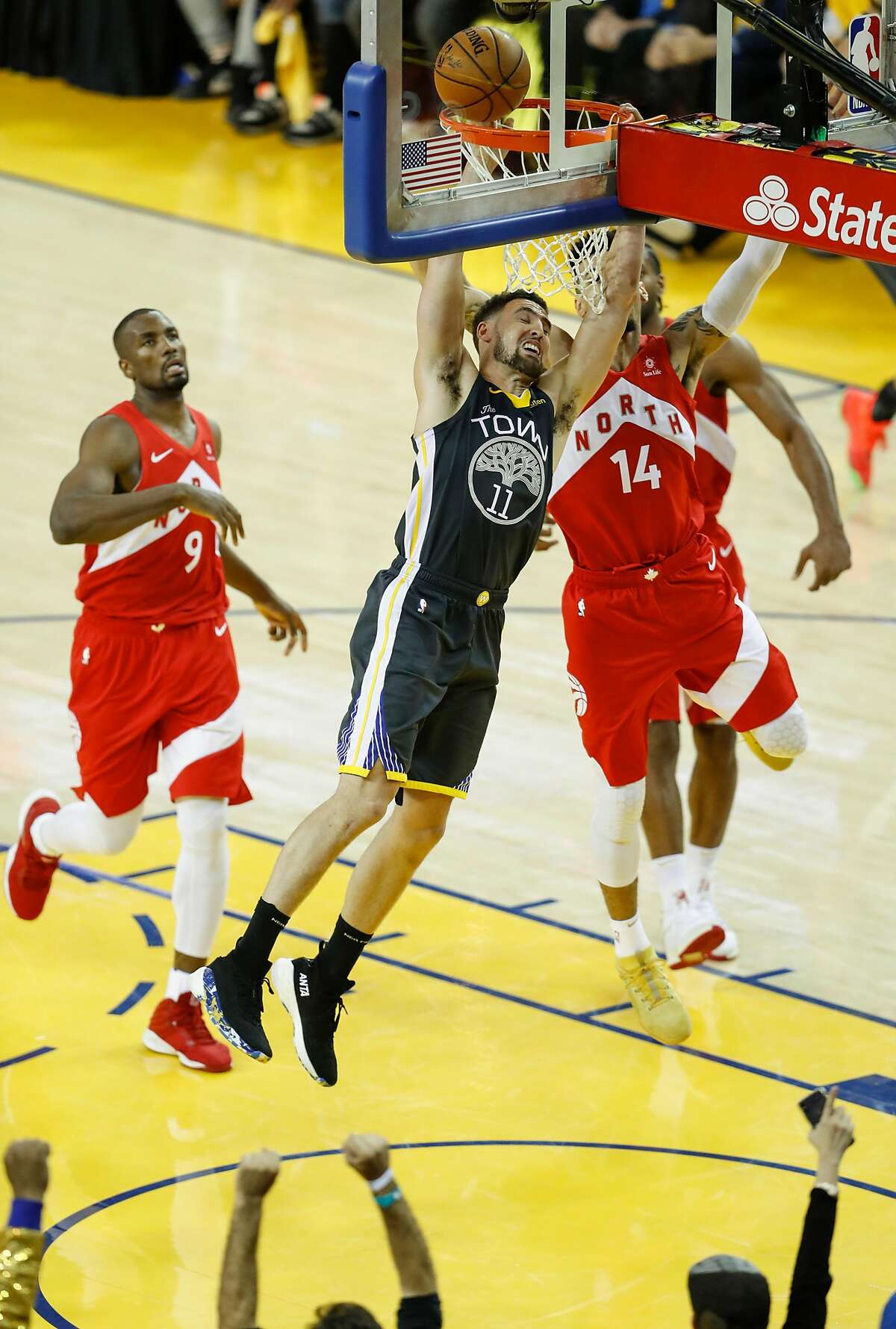 Warriors’ Klay Thompson suffers torn ACL in Game 6 of NBA Finals