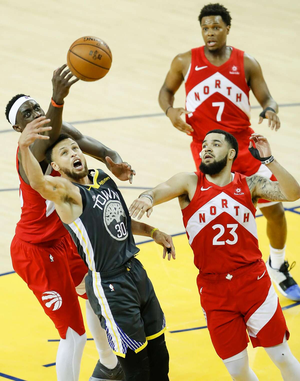 Steph Curry shares video of nasty muscle contraction after NBA Finals loss