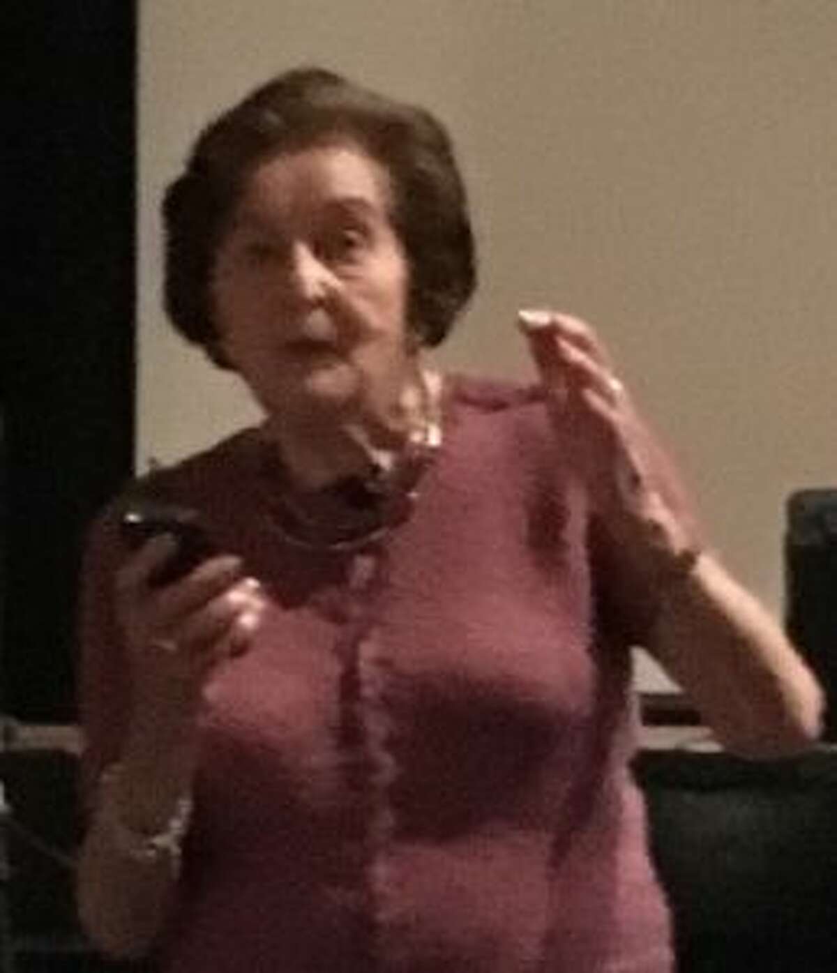 Holocaust survivor spreads message of freedom