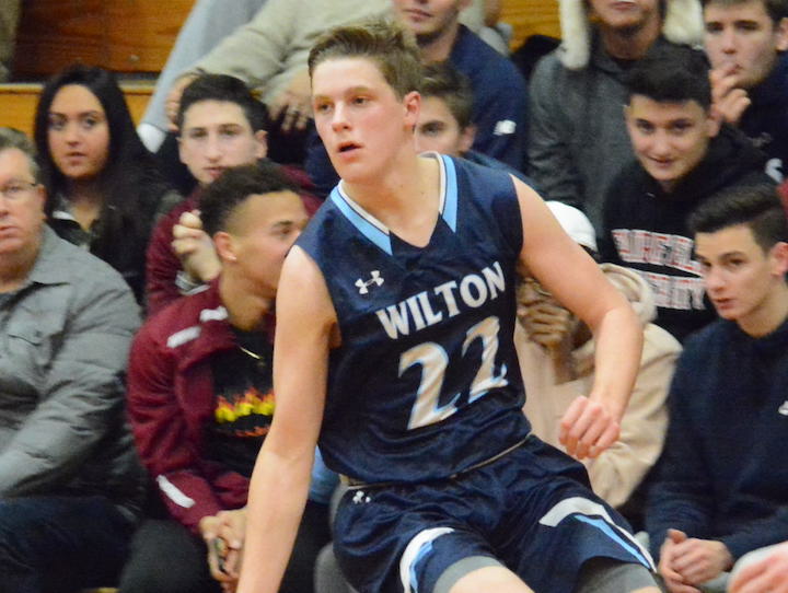 Smith leads Wilton past Fairfield Warde