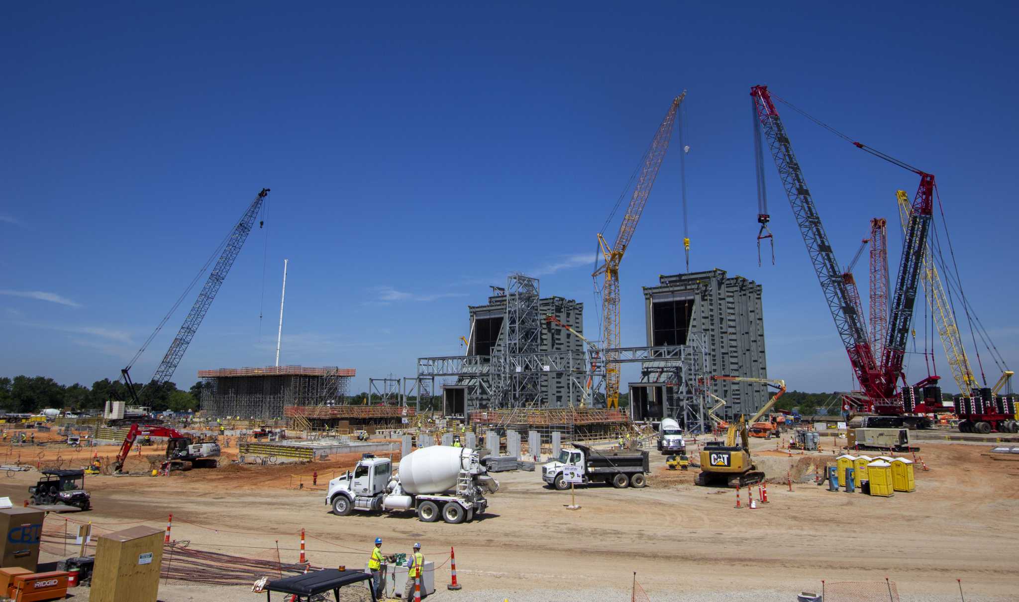 Entergy to power up new transmission projects, advanced meters in ...