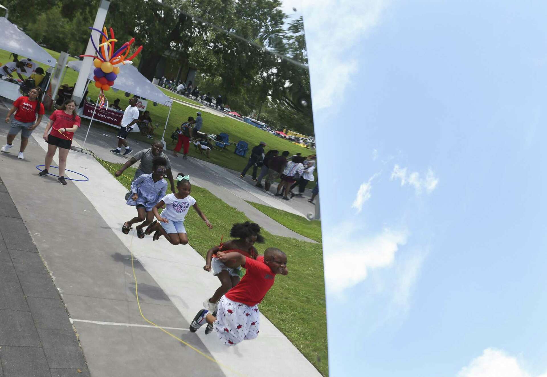 Juneteenth celebration draws thousands to historic Houston park