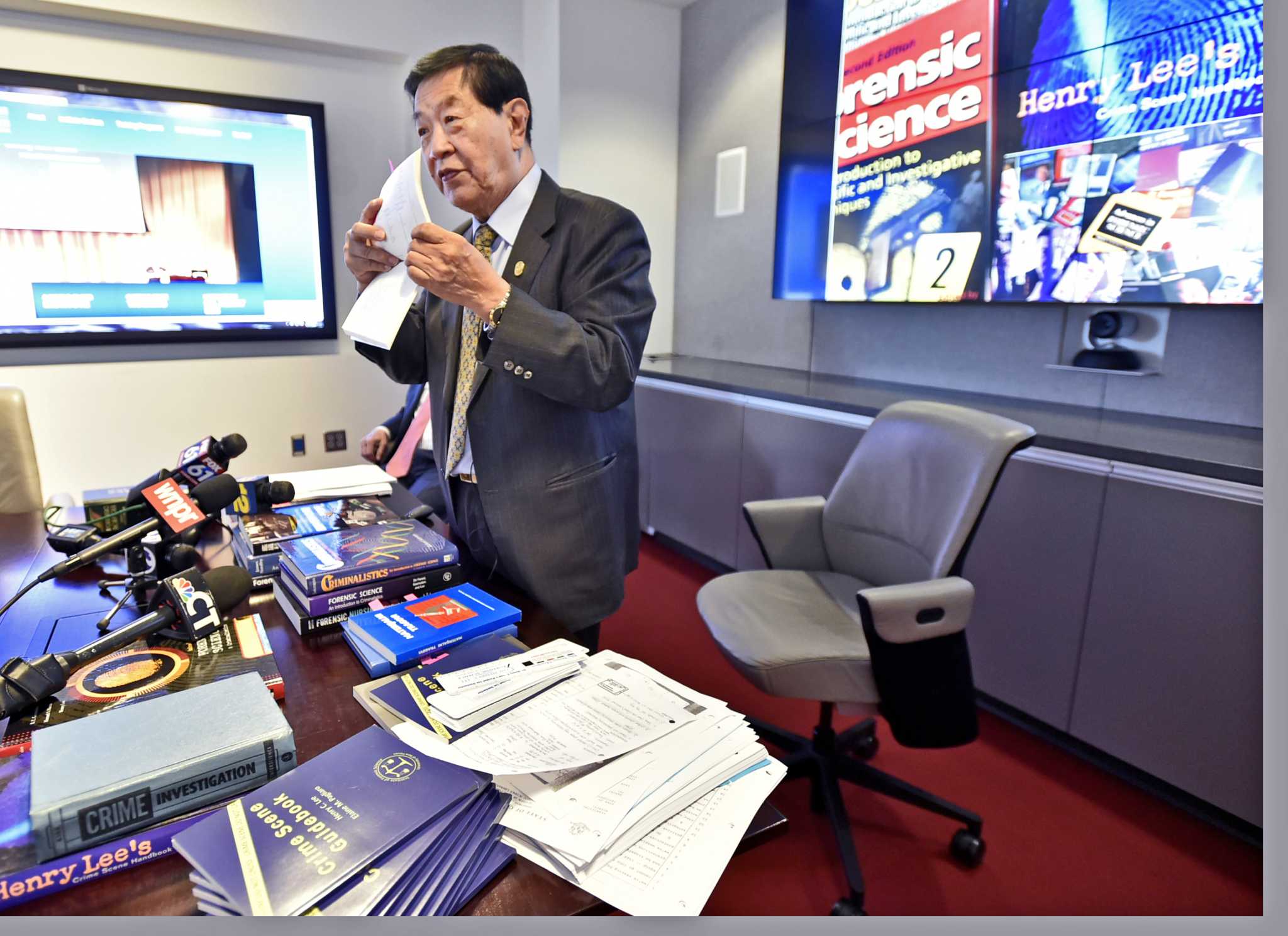 Forensic scientist Henry Lee: No false testimony in murder case