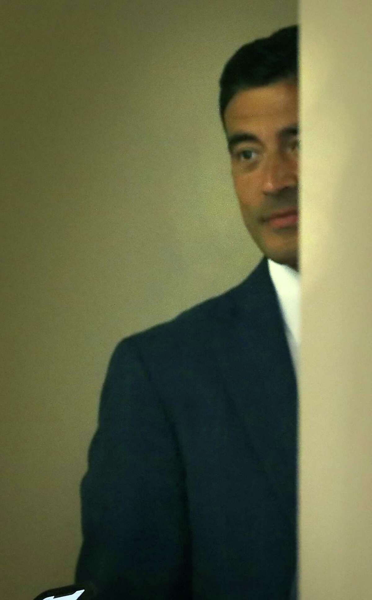 LaHood bit hand to sway case