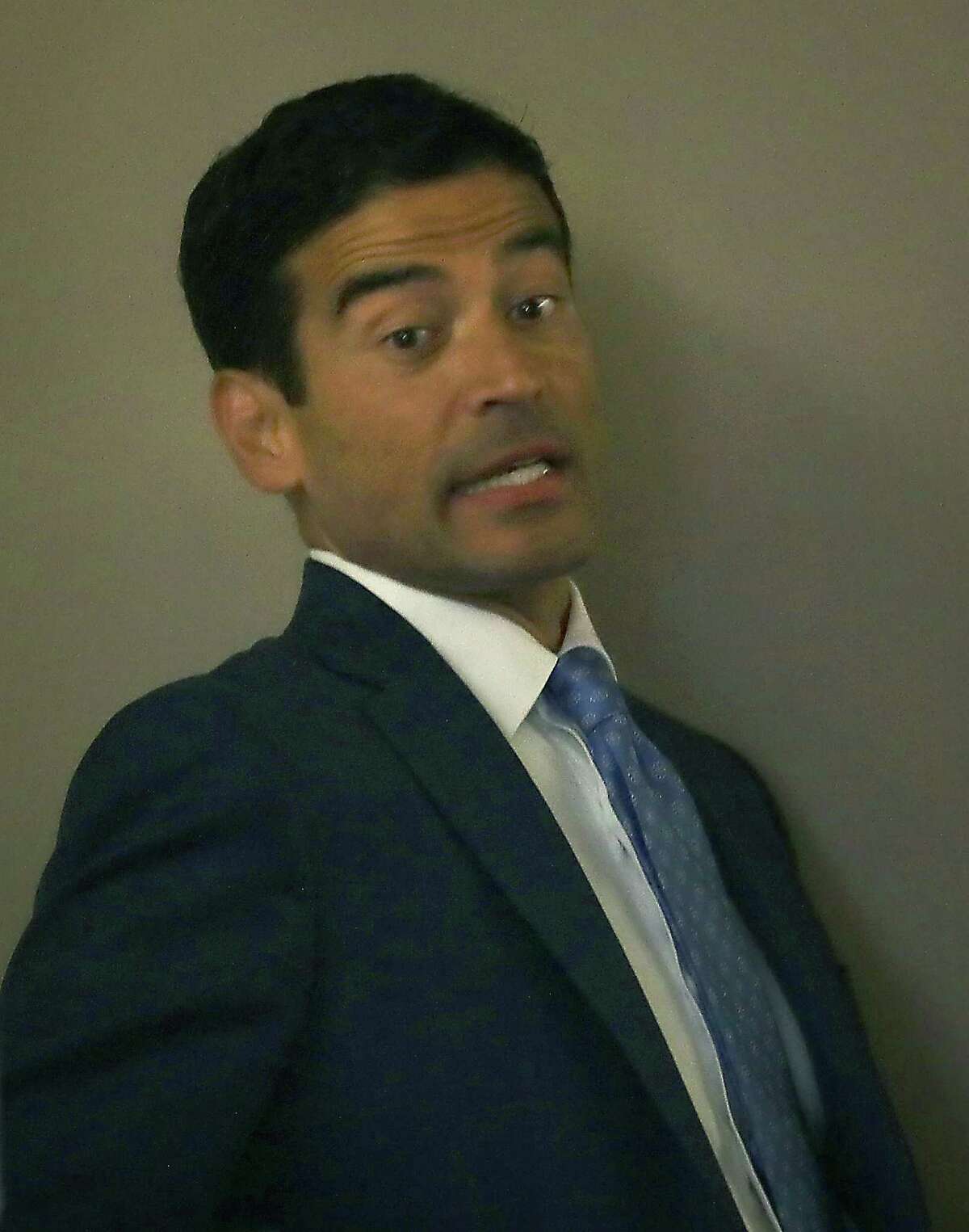 LaHood bit hand to sway case