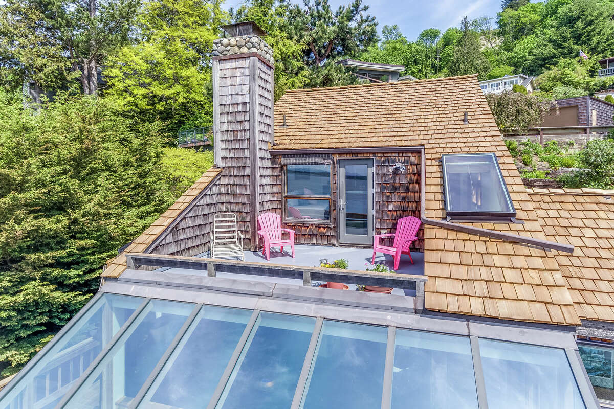 Two Seattle standouts on the Washington Waterfront Home Tour this weekend