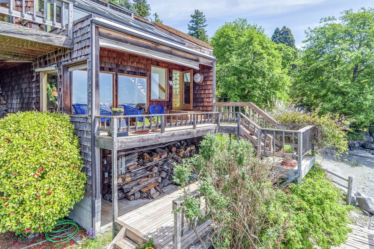 Two Seattle standouts on the Washington Waterfront Home Tour this weekend