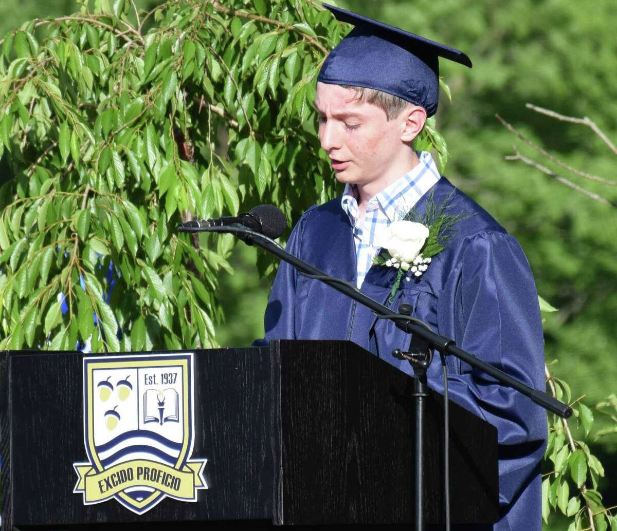 Sherman School graduates 32 in its Class of 2019