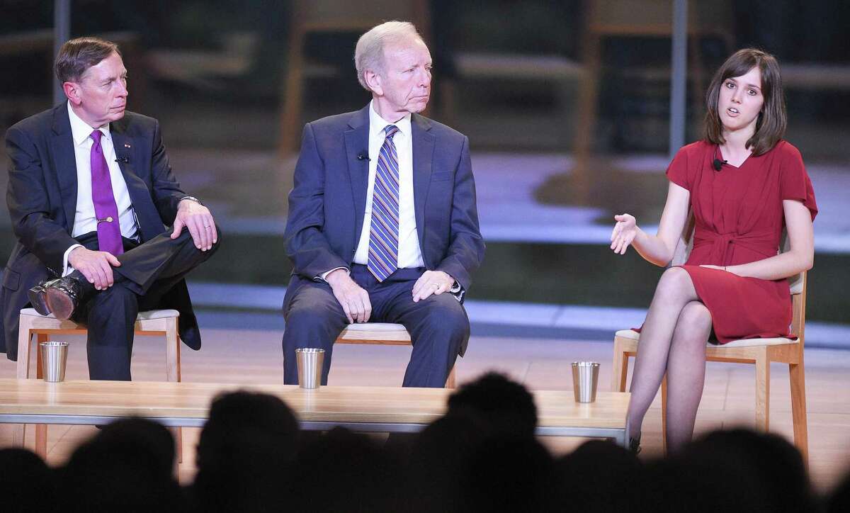 Lieberman, Petraeus talk Middle East conflicts, US values