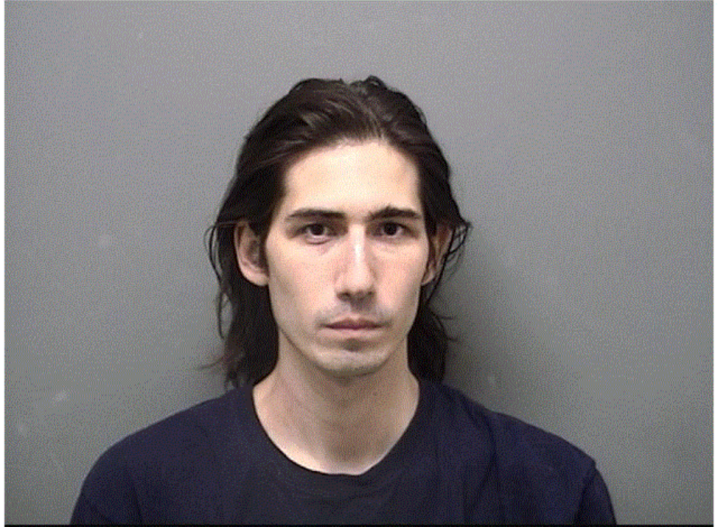 Darien man arrested after allegedly threatening to kill 30 people via text
