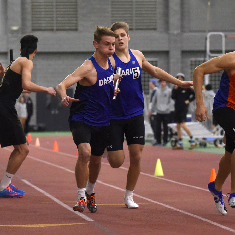4x400 relay leads Darien at FCIAC boys track championships