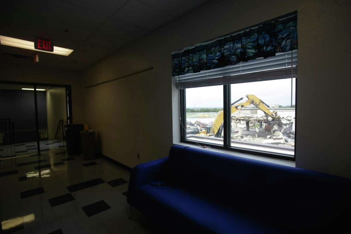 Randolph Field ISD demolishes decades-old high school