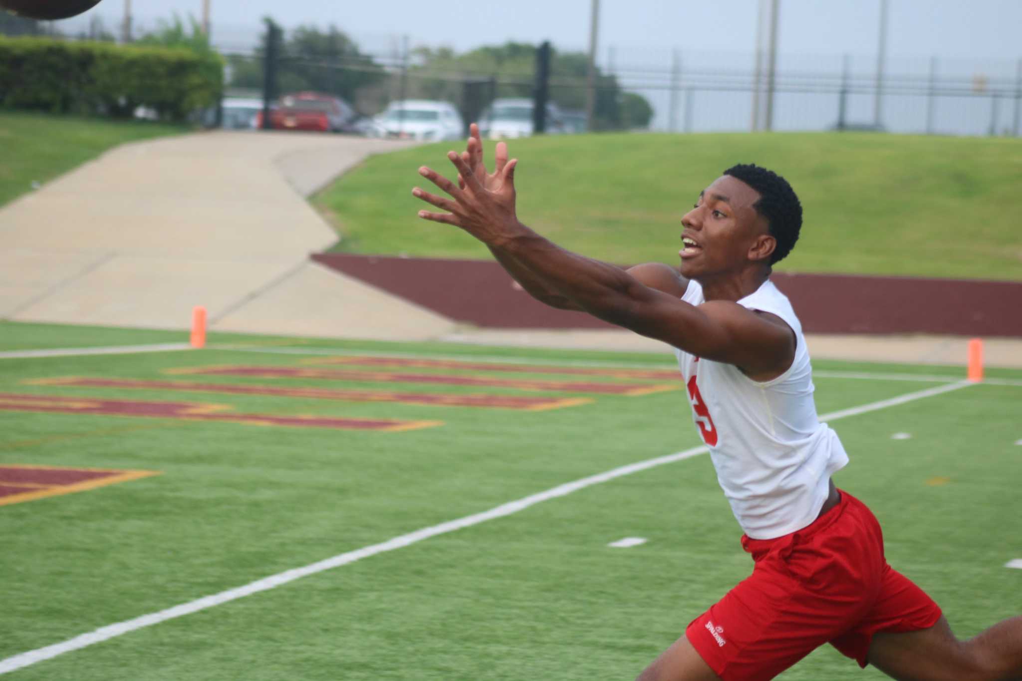 Oliver’s two TD receptions help South Houston topple Sam Rayburn in 7 ...
