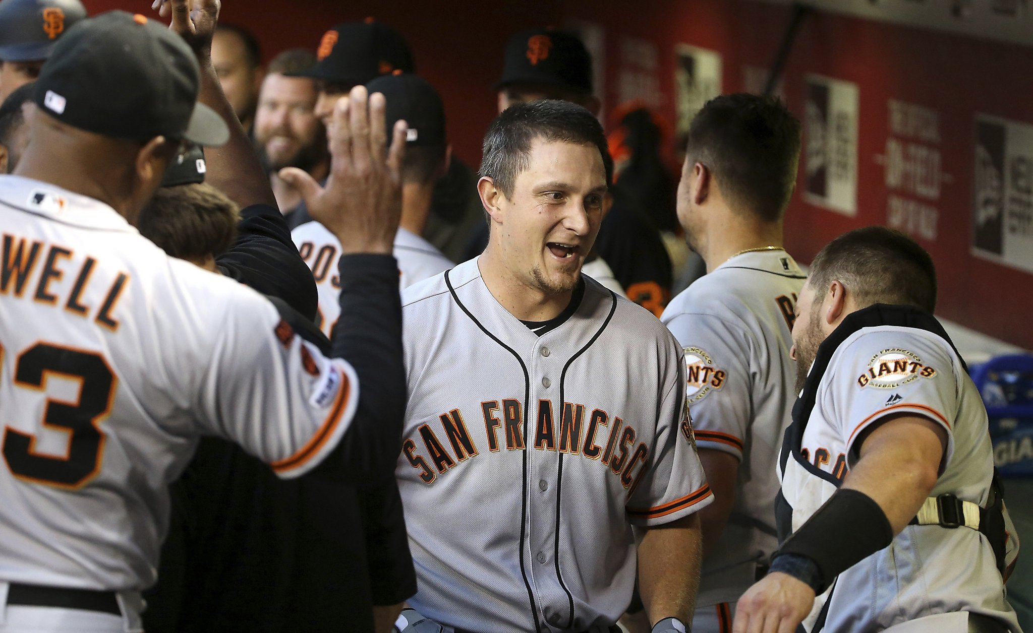 Alex Dickerson’s historic debut leads Giants past Diamondbacks