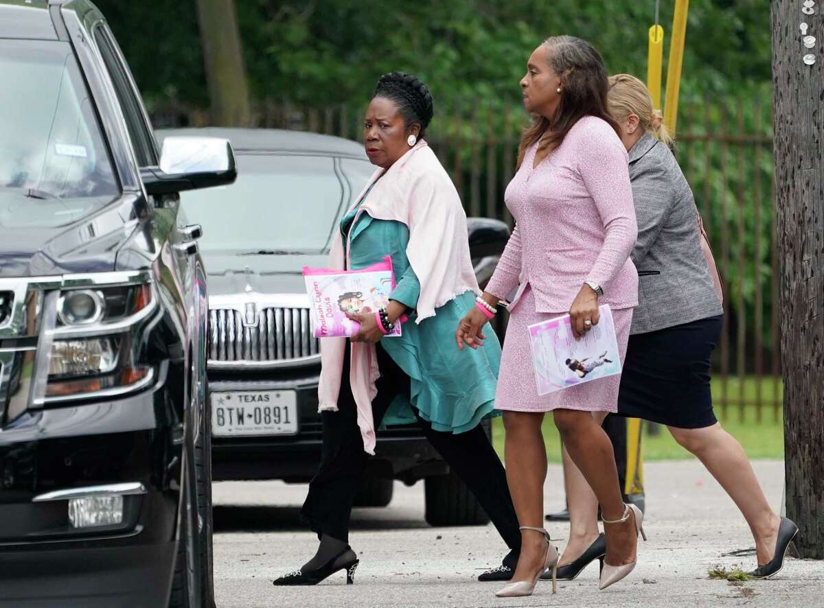 Mourners gather for Maleah Davis funeral