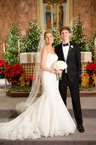 Elizabeth Hopkins marries Gregory Kops in Savannah