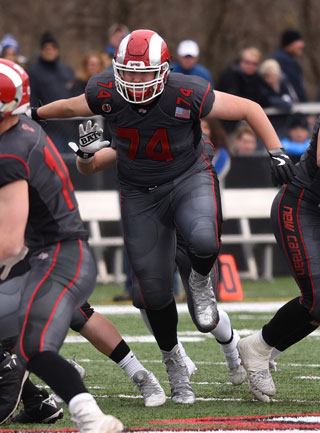 Turkey Bowl XXIV: New Canaan football takes on rival Darien with state ...