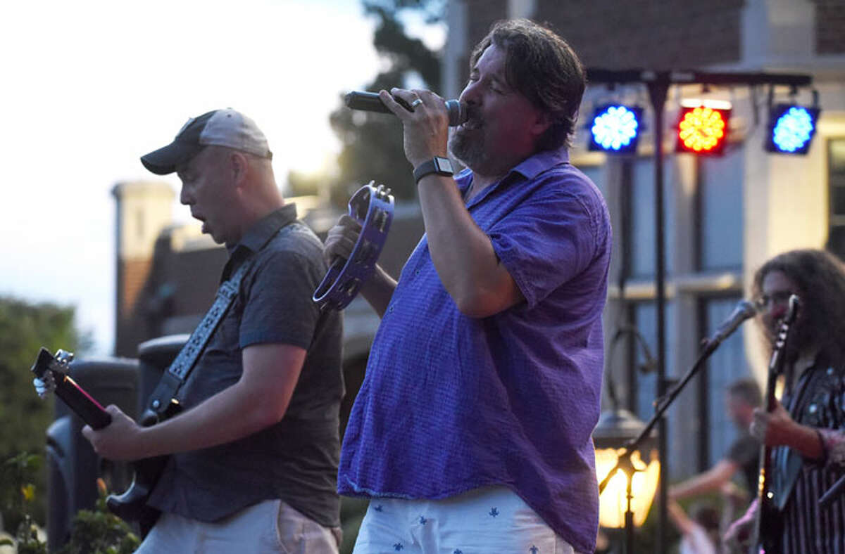 The Short Bus Band rocks big crowd in Waveny Park (slideshow)
