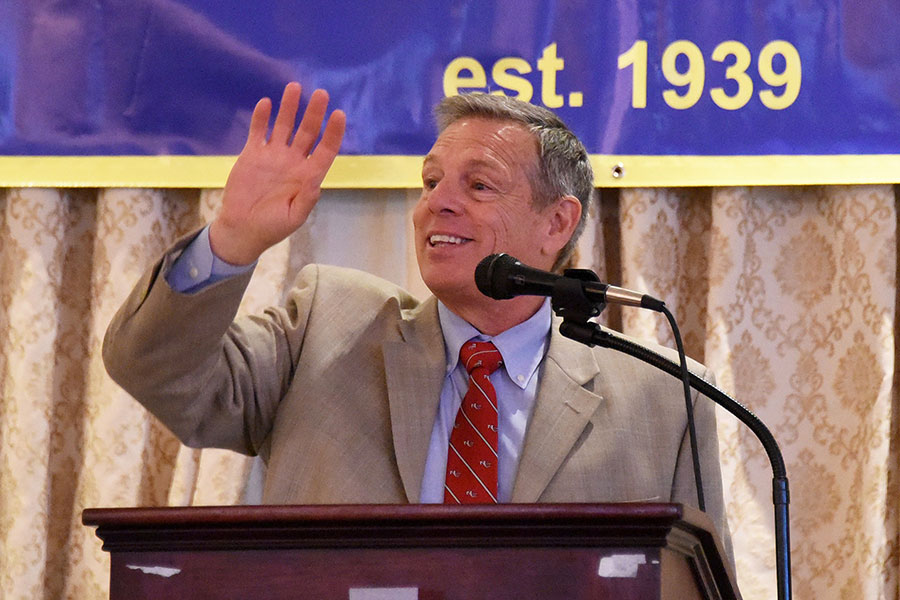 Marinelli receives Gold Key from Connecticut Sports Writers’ Alliance