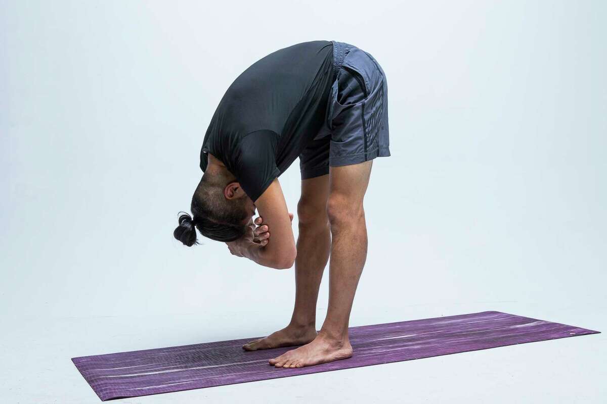 #ReNewYogaChallenge Day 7: Gorilla