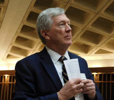 Moynihan sees issues and real estate values hand-in-hand