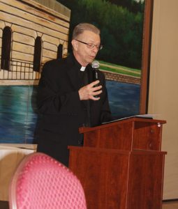 Retired teachers hold annual memorial service