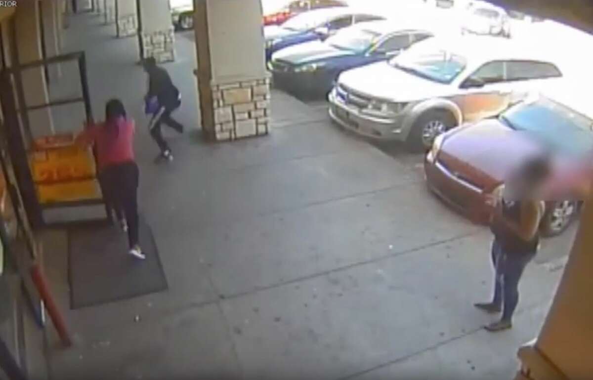 ‘Bank jugging’ caught on camera outside Houston dollar store