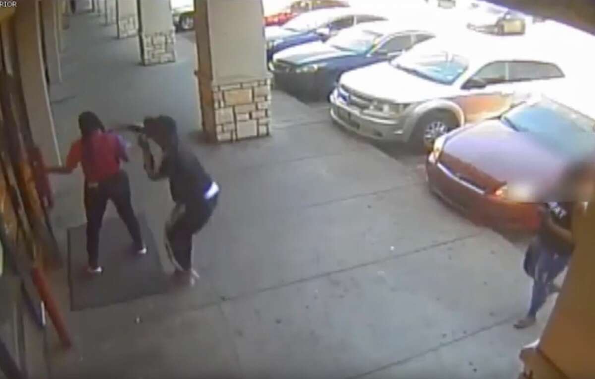 ‘Bank jugging’ caught on camera outside Houston dollar store