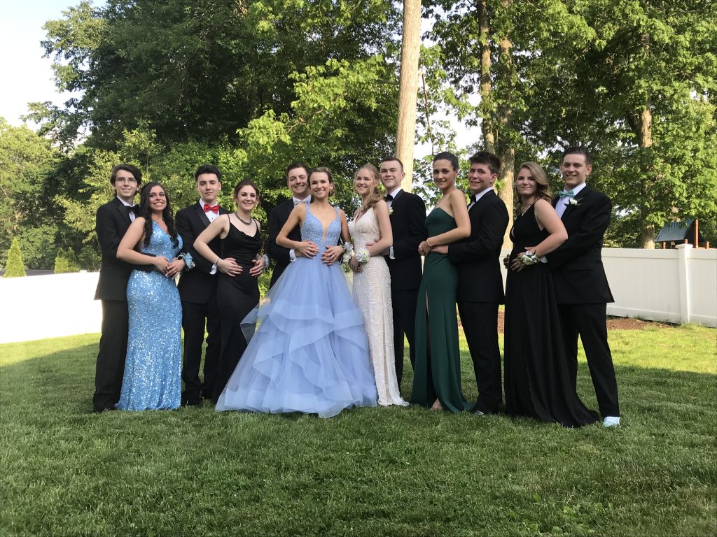 Start spreadin' the news — THS Post Prom takes on NYC theme