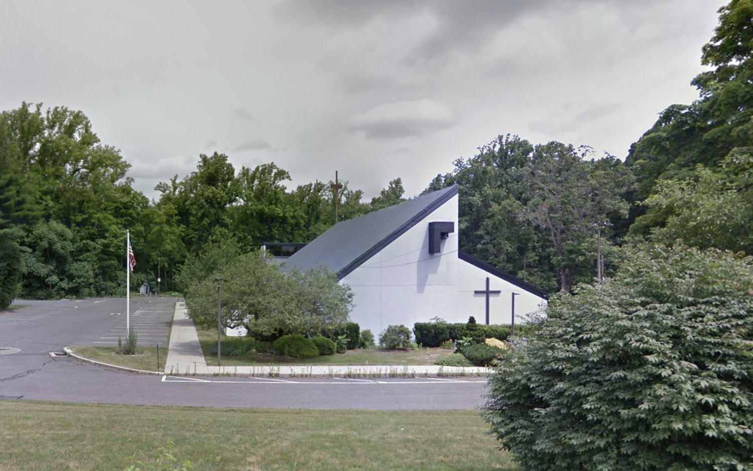 Cheshire church sells for $850,000